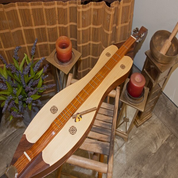 Roosebeck Grace Mountain Dulcimer 4-String Vaulted Fretboard Spruce ...