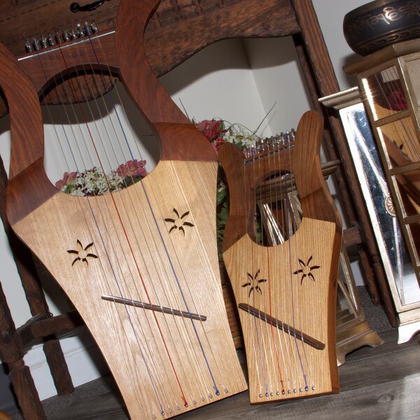 Roosebeck Kinnor Harp - Light - www.ensoulmusic.com
