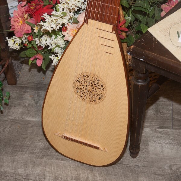 Roosebeck 8-Course Travel Lute - www.ensoulmusic.com